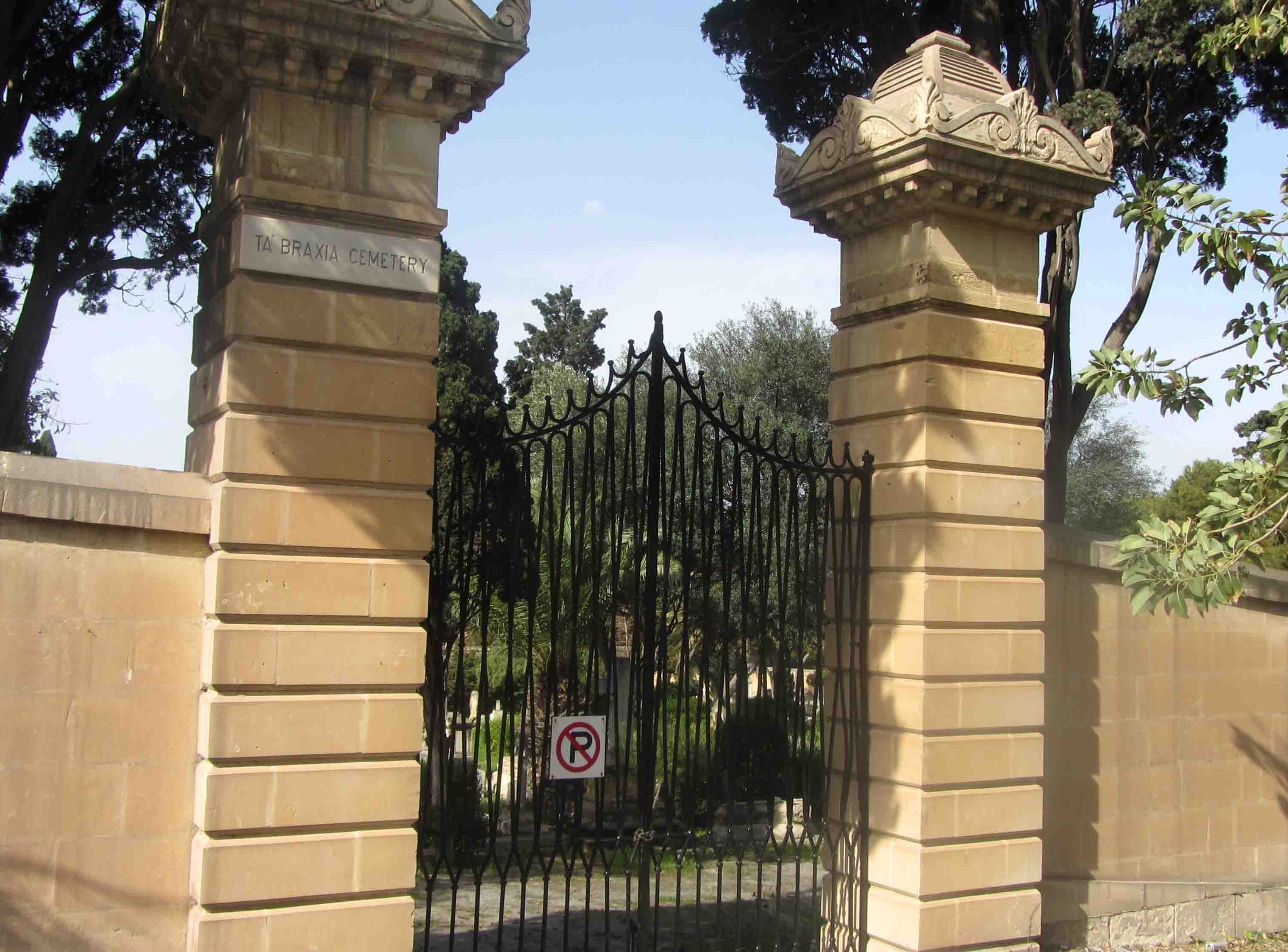 Ta-Braxia Cemetery, Malta – WW1 LIVES